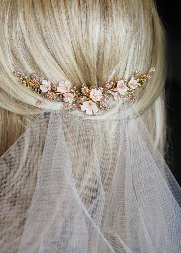 Lush Blush | A romantic bridal hair comb for bride Britt - TANIA MARAS ...