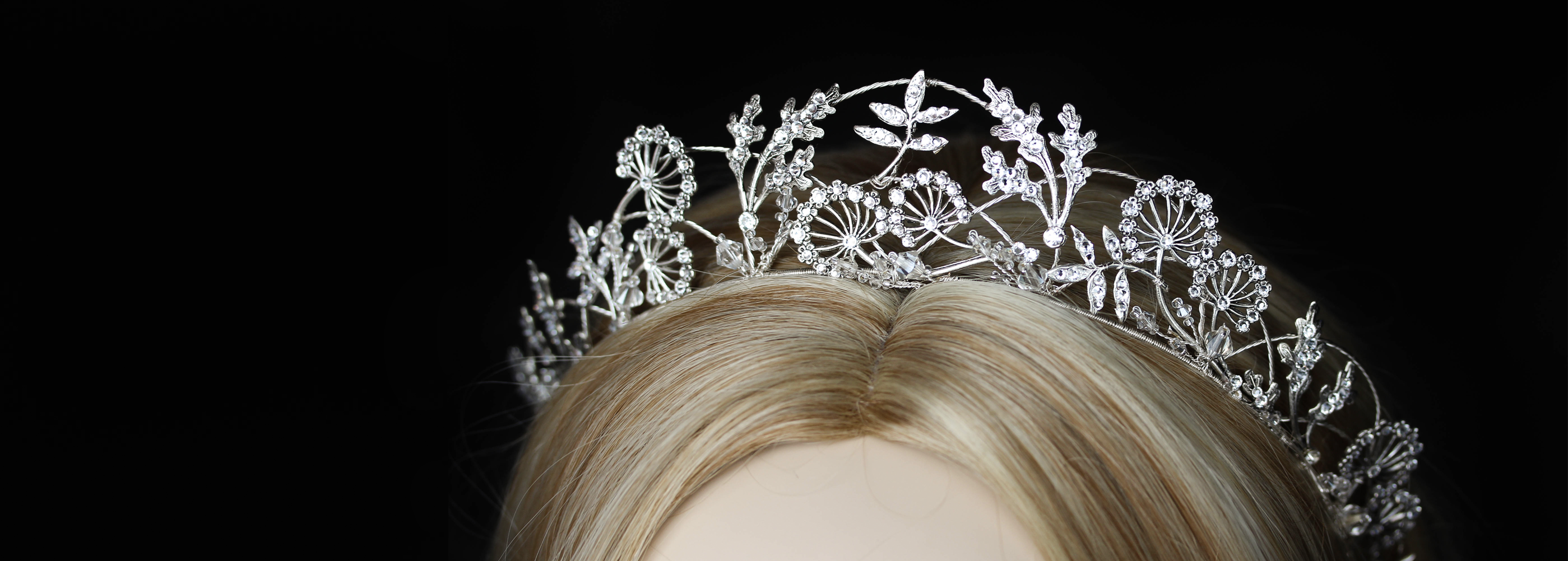 A bespoke crystal wedding crown for bride Anna | Tania Maras
