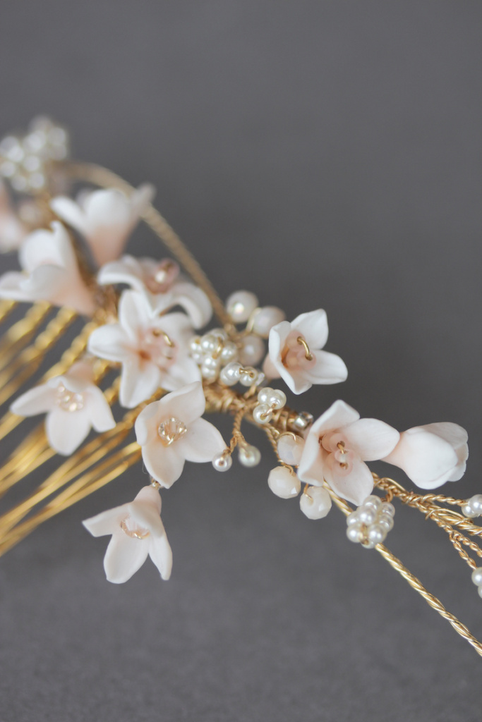 Champagne wedding dress accessories - TANIA MARAS