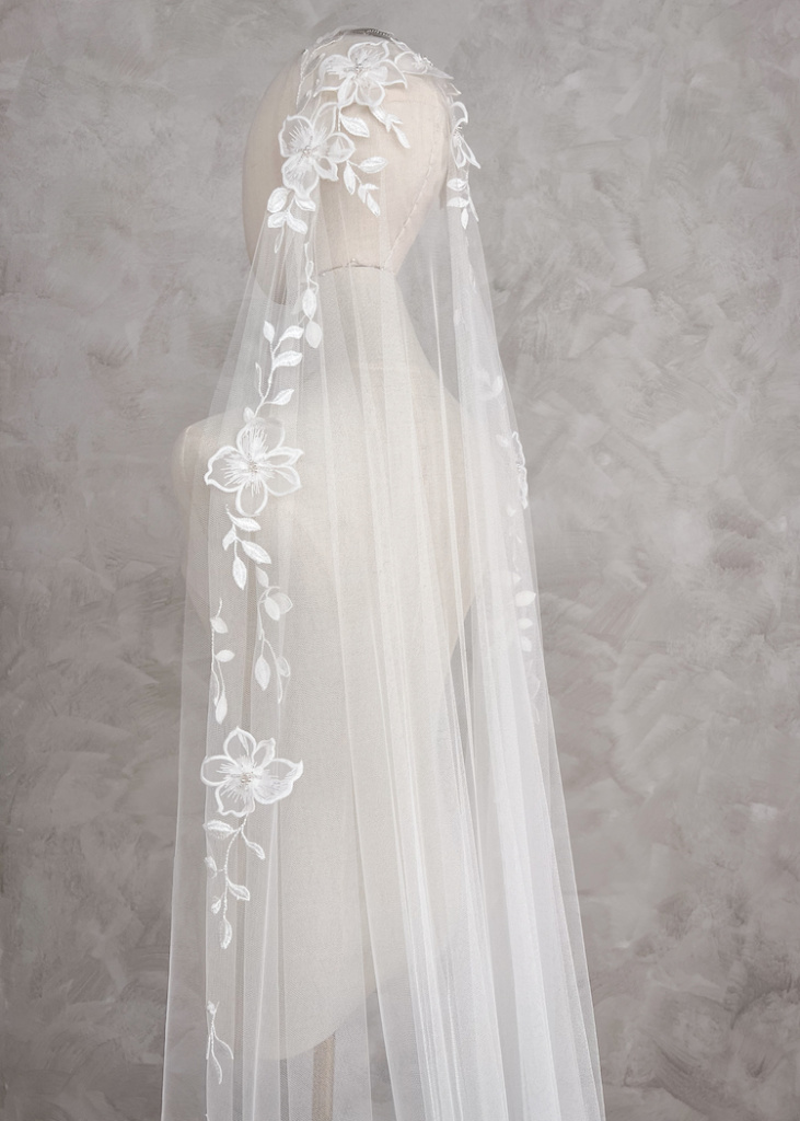 Timeless juliet cap veils for modern brides