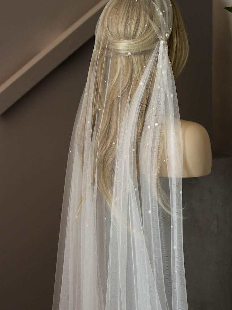 Timeless juliet cap veils for modern brides | Tania Maras