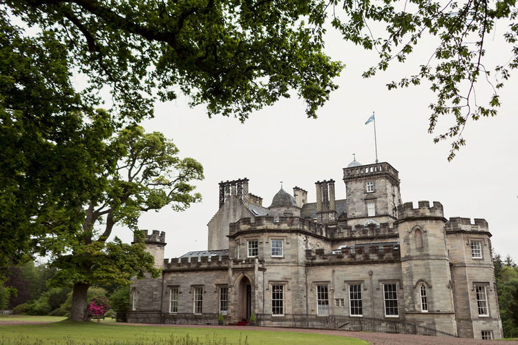 A Scottish Romance | Tania Maras