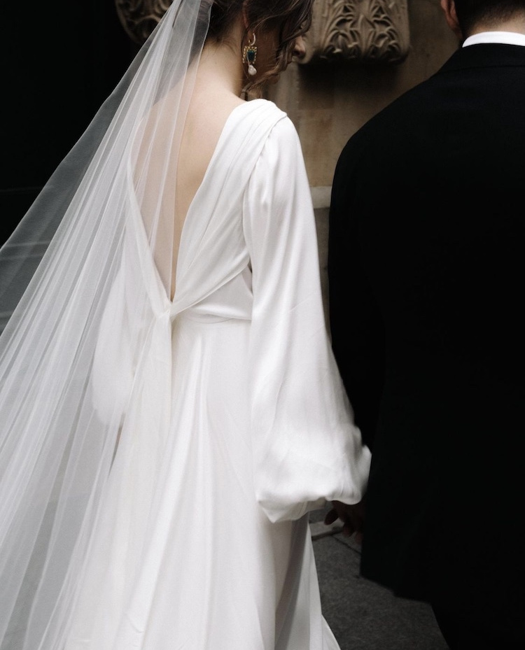 Our tips for styling bow wedding dresses with a veil | Tania Maras