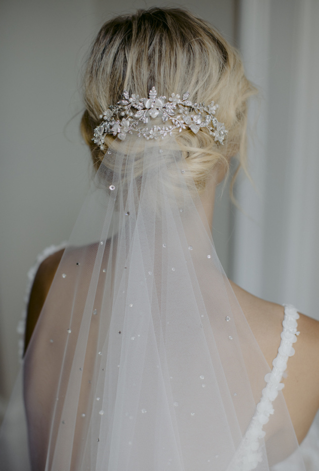 How to style the modern chignon wedding updo | Tania Maras