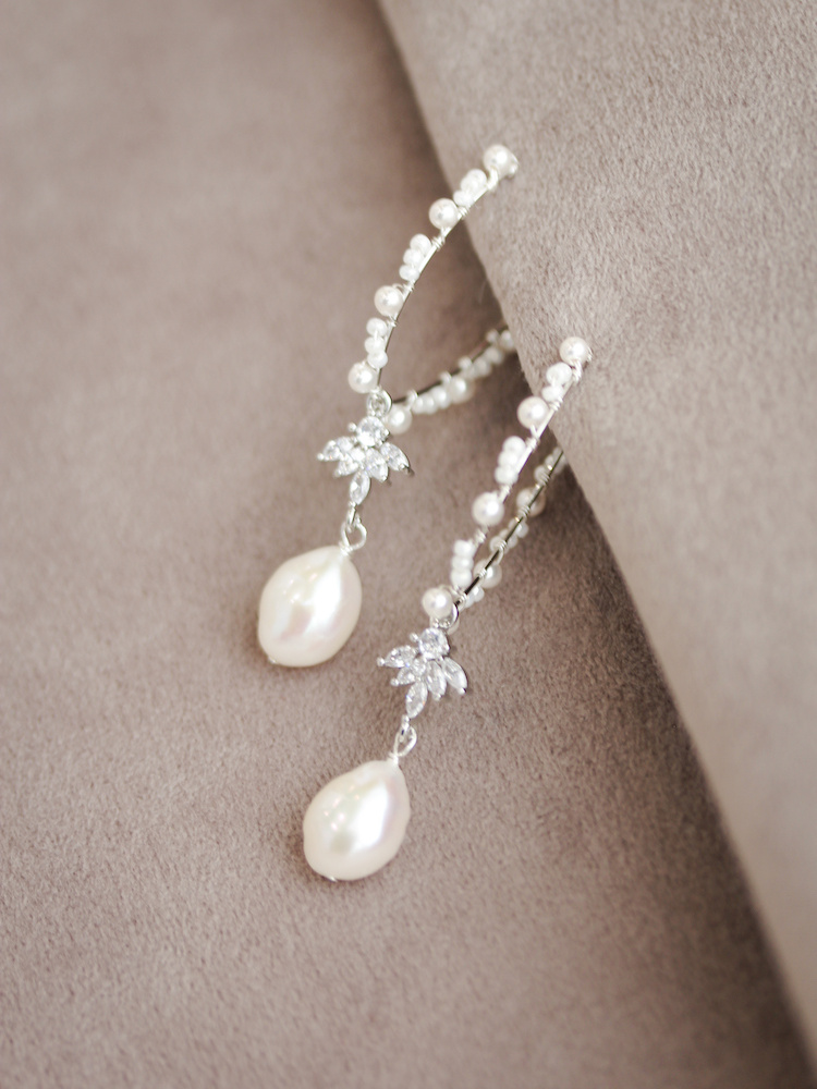 How to style pearl drop earrings for a modern bridal look | Tania Maras