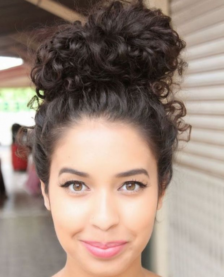 Untamed Tresses | Naturally Curly Wedding Hairstyles | Tania Maras