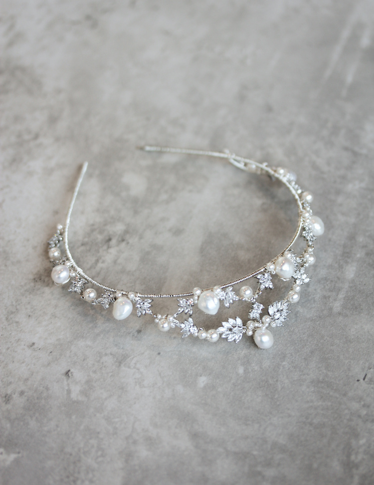 A guide to pearl hair accessories and pearl bridal jewellery | Tania Maras
