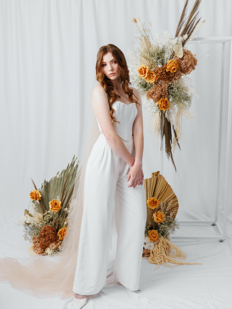 Why your dress probably isn't white and how to choose a wedding veil to ...
