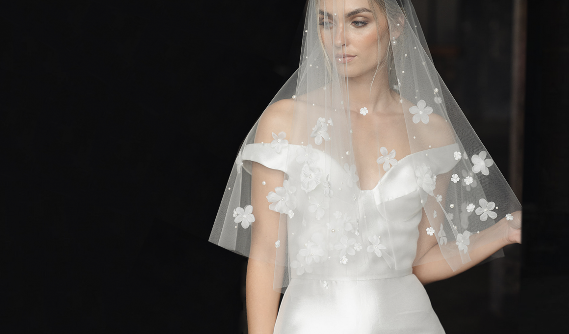 What is a Blusher & Do You Need One on Your Veil? - Tania Maras
